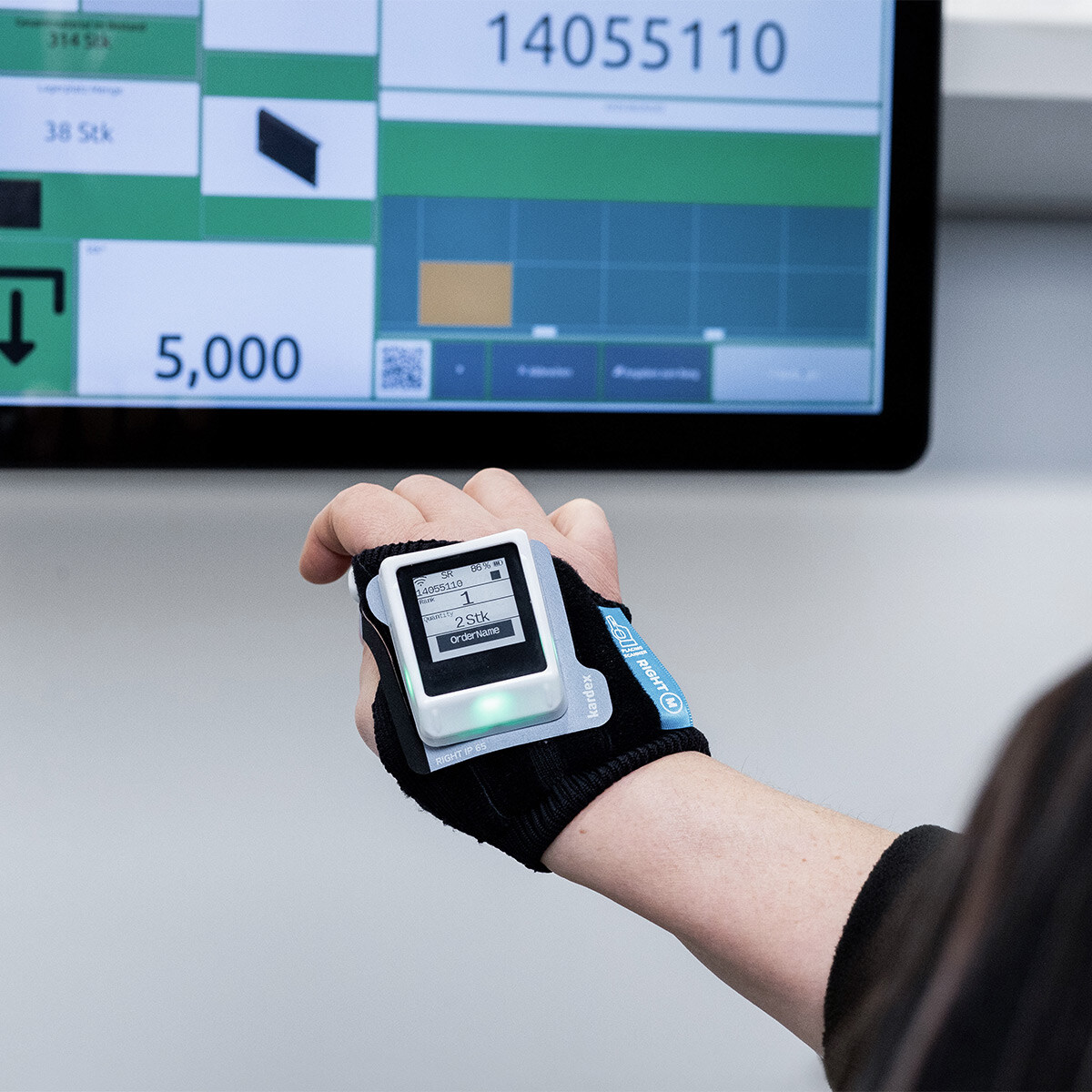 Intuitive Picking Assistant (IPA) für AutoStore™ | Kardex